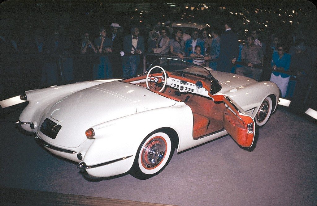 Corvette Evolution Told Through Its Concepts – Heacock Classic
