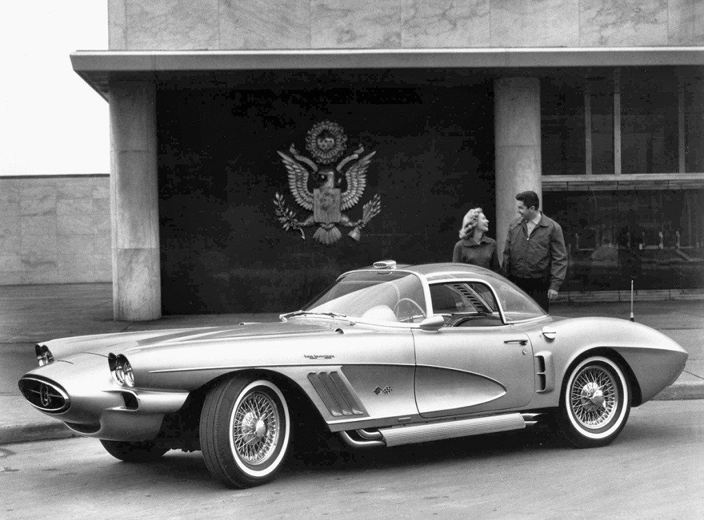 Corvette Evolution Told Through Its Concepts – Heacock Classic