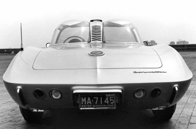 Corvette Evolution Told Through Its Concepts – Heacock Classic